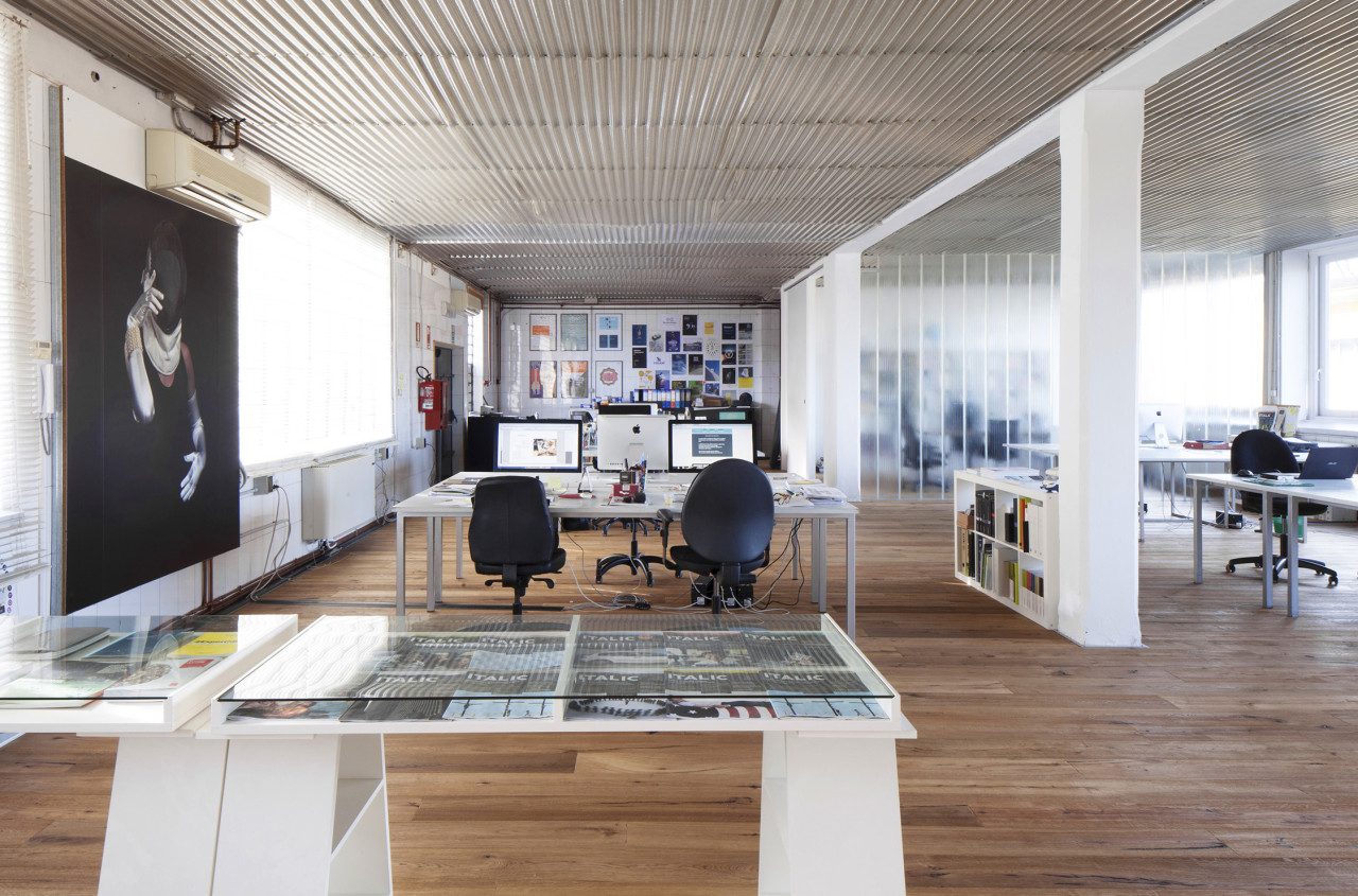 "Bellissimo Blue Loft": da ex valigeria a open space - I Love Parquet